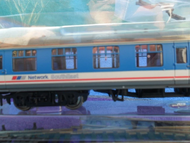 BACHMANN .. BR. Mk1 Composite Ck Coach ... In Network Southeast Livery ...