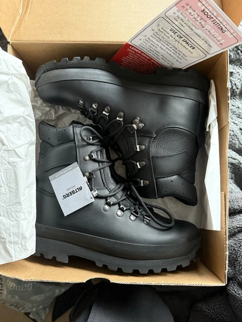 GENUINE BRITISH ARMY Military Altberg Defender Combat Boots Size 9m £ ...