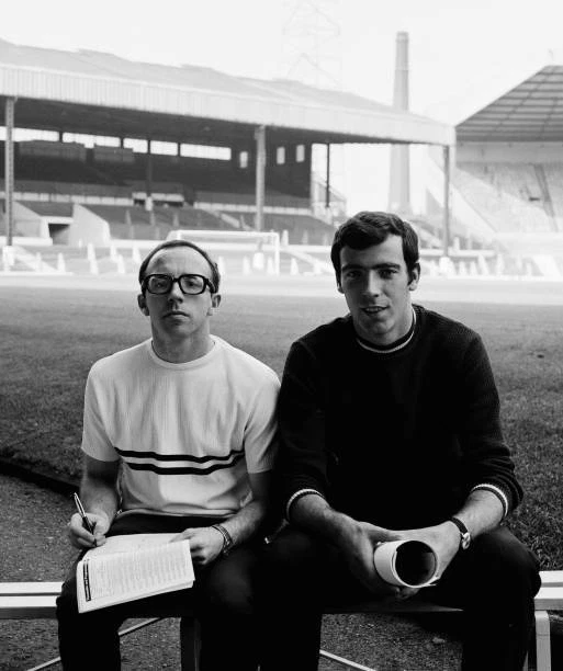 OLD TRAFFORD MANCHESTER Nobby Stiles and David Sadler of Man- 1960s Old ...