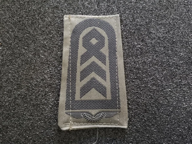 RS15) BUNDESWEHR SERGEANT Colonel Luftwaffe rank badge Velcro shoulder ...