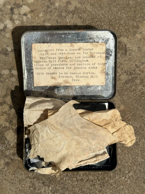 WW2 AIR Raid Bomber Crash Duppel /Window Chaff,Fuselage & Parachute ...