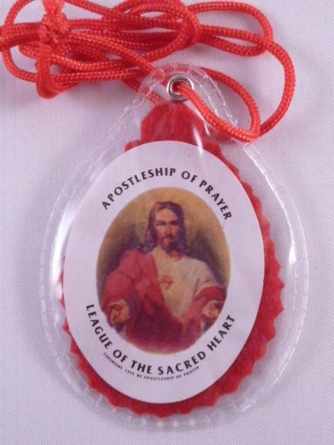 RED SCAPULAR Sacred Heart Scapular Laminated PACK OF TWO £4.75 ...