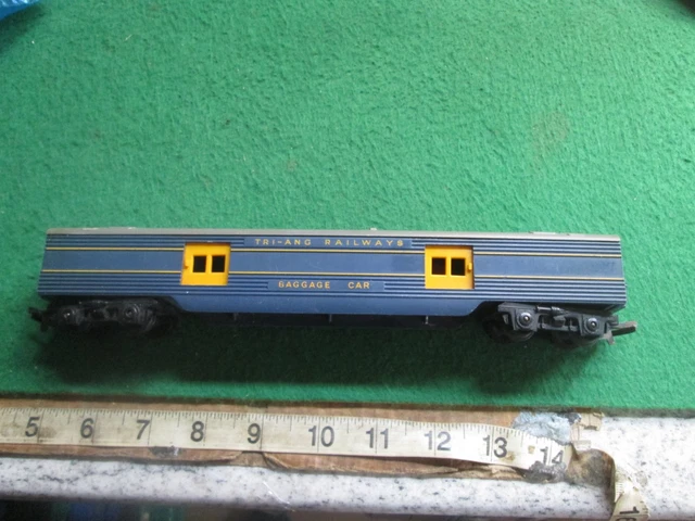 TRI-ANG RAILWAYS BAGGAGE Car (Oo-Gauge) Lot D15 £4.99 - PicClick UK