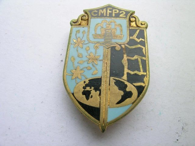 INFANTRY BADGE MILITARY Vocational Training Center No. 2.Drago1993 £1. ...