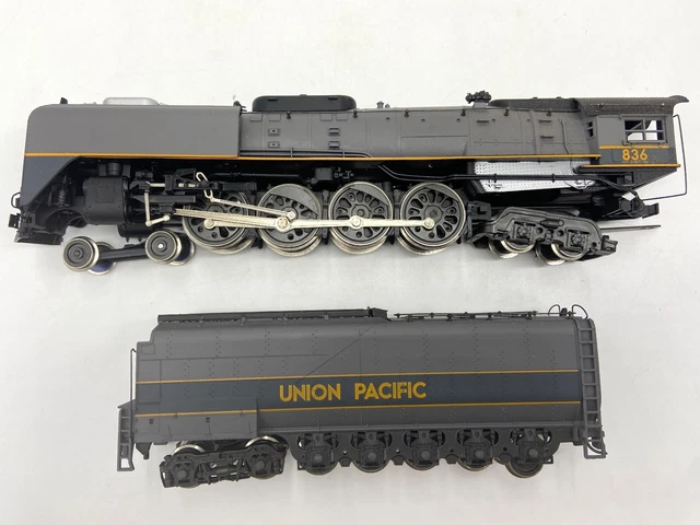 HO SCALE RIVAROSSI # 1527 FEF-3 Union Pacific Steam Locomotive #836 NOS ...