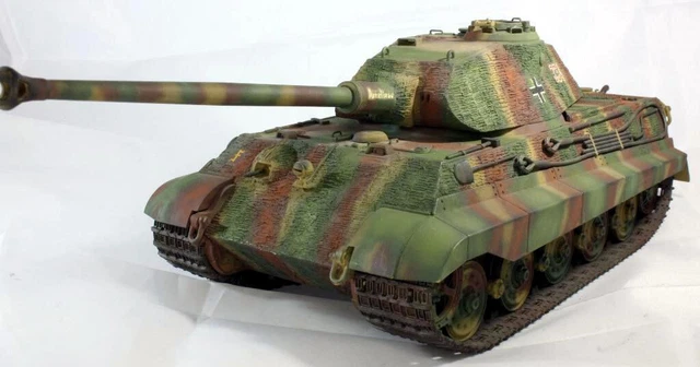 BUILT PAINTED 1:35 Panzerkampfwagen VI Ausf. B Tiger II Modell Panzer ...
