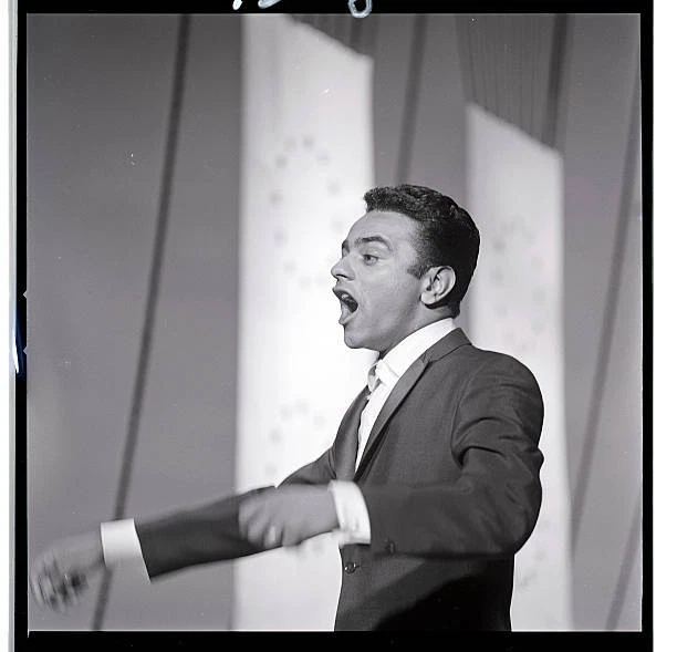 JOHNNY MATHIS ON Hollywood Palace 1964 OLD TV PHOTO 3 $8.50 - PicClick AU