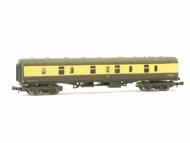 LIMA L320366 BR Mk1 Full Brake W24680 in Brown & Cream £9.99 - PicClick UK