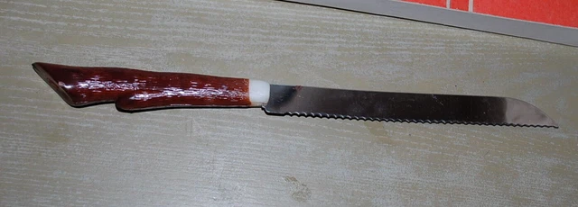 ANCIEN COUTEAU A Pain Pradel Manche Plastique Decor En Pieds De Biche ...