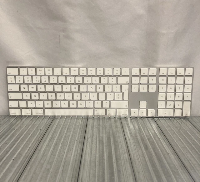 APPLE MAGIC KEYBOARD A1843 Wireless With Numeric Keypad For MacBook ...