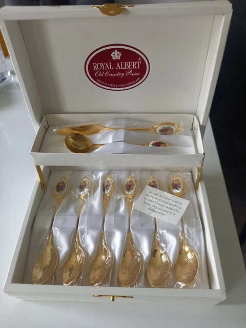 ROYAL ALBERT OLD Country Roses Tea Spoons, Butter Knife And Jam Spoon ...