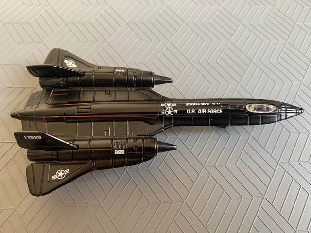 MAISTO TAILWINDS - SR-71 Blackbird - USAF Spy Jet - Diecast Aircraft ...