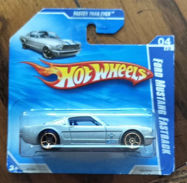 HOT WHEELS 2010 Ford Mustang Fastback plus rapide que jamais rare carte ...