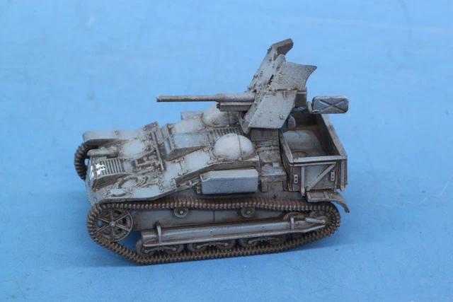 1:72 PANZER MODELL Renault UE Chenillette37mm PaK Beutefahrzeug gebaut ...