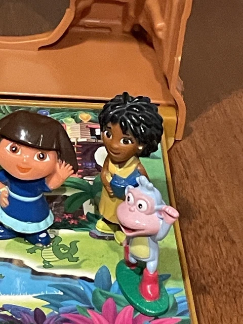 DORA THE EXPLORER Let's Go Adventure Treehouse Playset and Figures ...