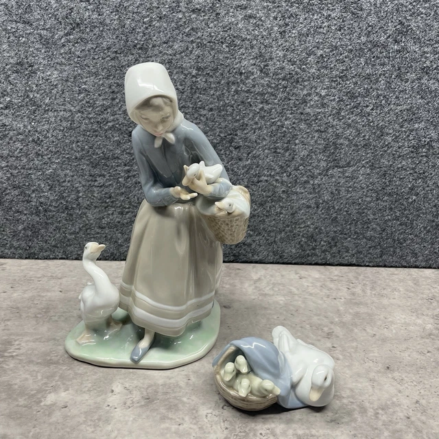 LLADRO 4568 SHEPHERDESS With Ducks Geese figurine Plus Ducklings 4895 £ ...