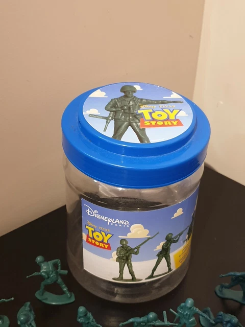 DISNEY PIXAR TOY Story Green Army Men Bucket O Soldiers Disneyland ...