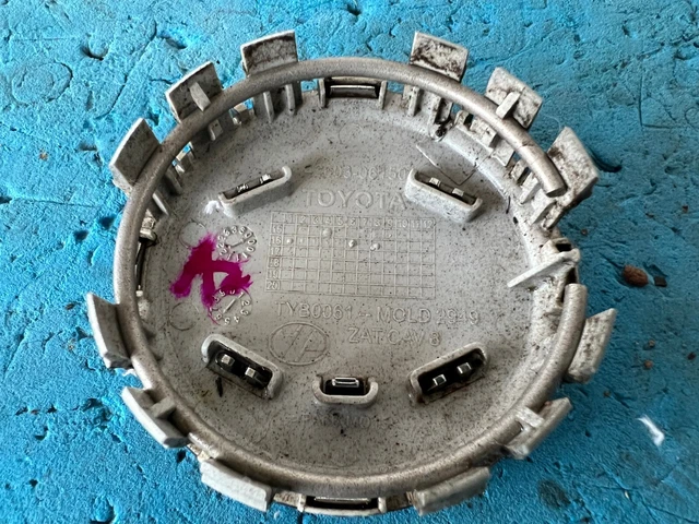 TOYOTA KLUGER Wheel Center Hub Cap, P/N: 42603-06150 $50.00 - PicClick AU