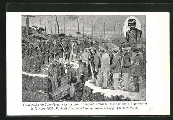 CPA COURRIÈRES, CATASTROPHE de Courrières, Les cercueils descendus dans la foss EUR 7,00 ...
