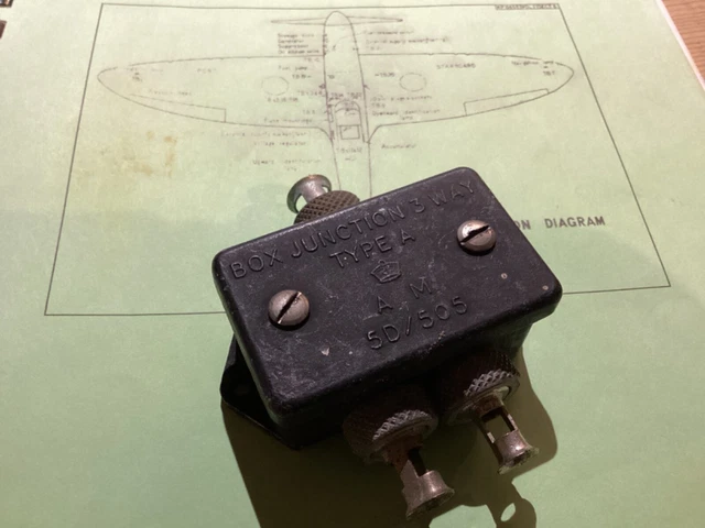 RAF WW2 AIR MINISTRY JUNCTION BOX 5D 505 Hawker Typhoon Spitfire? etc £ ...