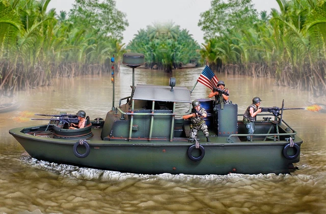 COLLECTORS SHOWCASE VIETNAM War Cs01152 Apocalypse Now Patrol Boat ...