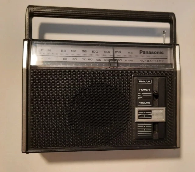VINTAGE PANASONIC AM-FM Radio AC-Battery 2-Band Receiver Model RF-537 £ ...