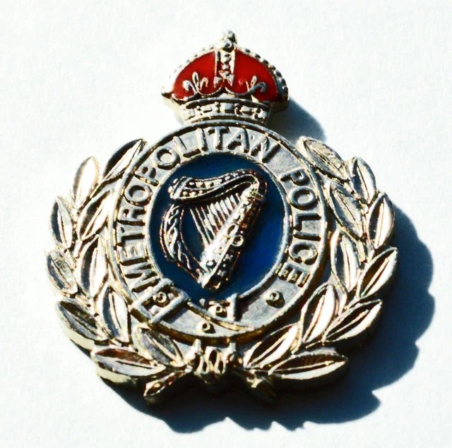 DUBLIN METROPOLITAN POLICE DMP - RARE - Pin Badge RIC RUC UDR £5.20 ...