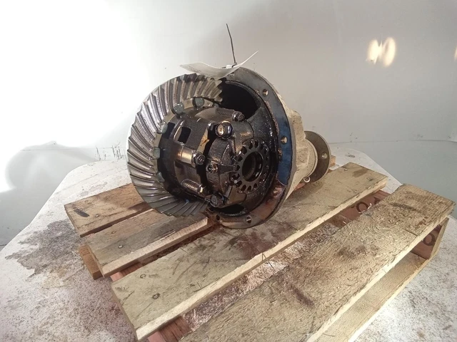 TOYOTA LANDCRUISER DIFFERENTIAL Centre 80 Series, Rear, 4.5, 1Fzf, 4.1 ...