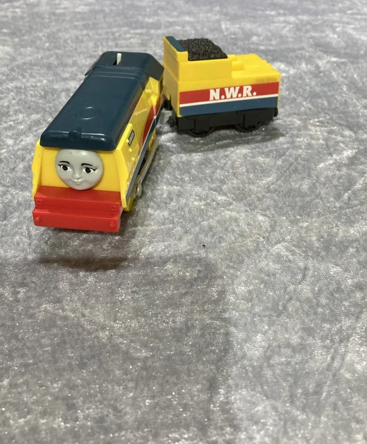THOMAS THE TANK Trackmaster Rebecca N.W.R. & Tender £4.50 - PicClick UK