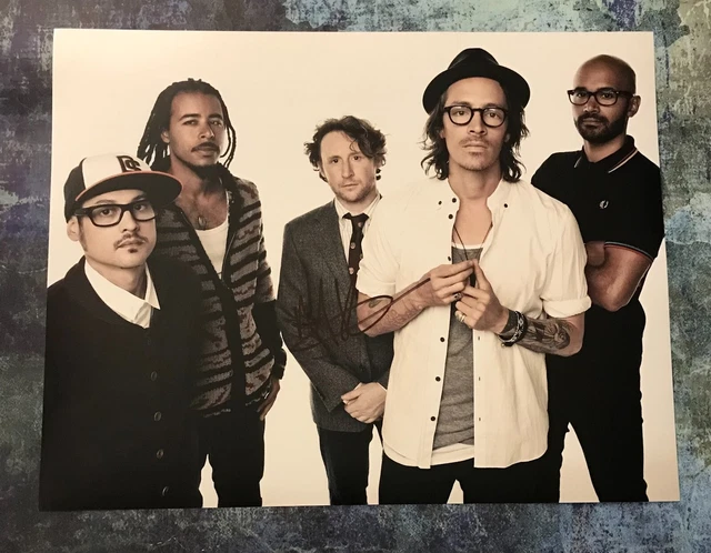 GFA INCUBUS MORNING View MIKE EINZIGER Signed 11x14 Photo PROOF D COA ...