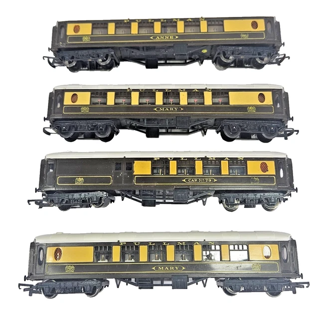 RACK OF 4 Pullman Triang First Class Coaches Anne Mary Car No 79 Mary ...