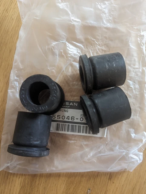 NISSAN NAVARA D22,REAR Suspension Shackle Bushes,Four New Genuine Parts ...