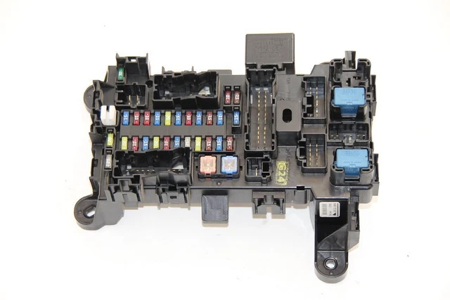SUZUKI GRAND VITARA 2 3671064J0 21114 Engine Compartment Relay Fuse Box ...