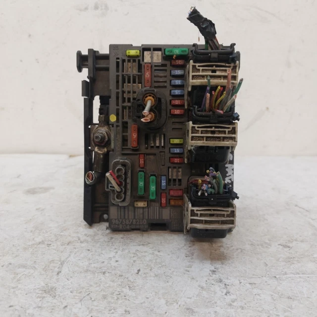 PSA PEUGEOT CITROEN Engine Bay Under Bonnet Fuse Box Board 9675878280 £ ...