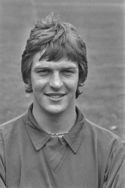 FOOTBALLER RICHARD TEALE for team Queens Park Rangers FC 1974 OLD PHOTO ...
