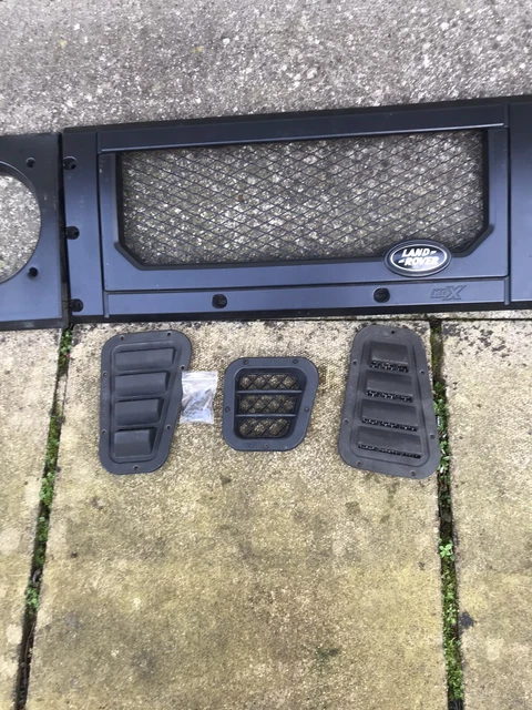 LAND ROVER DEFENDER Kbx Front Grille And Surrounds £80.00 - PicClick UK
