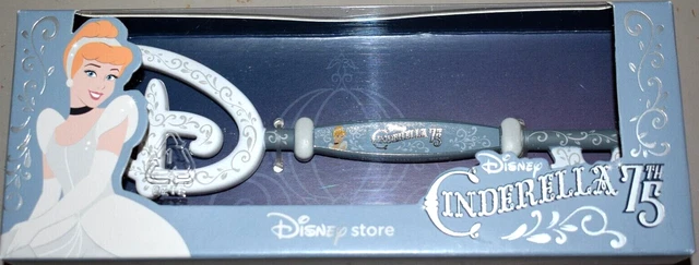 DISNEY STORE 2025 CINDERELLA 75TH ANNIVERSARY Opening Ceremony KEY NEW ...