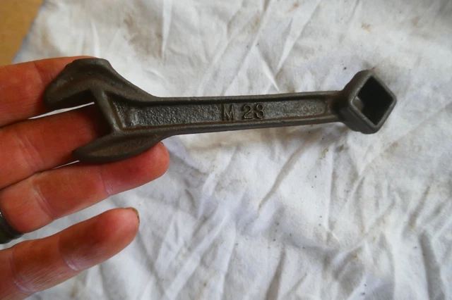 ANTIQUE BUGGY FARM Implement Wrench Tool Marked M23 Lot 25-34-B-G £8.85 ...