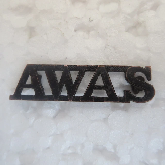 THE AUSTRALIAN WOMENS Army Service AWAS Military Shoulder Title Badge £ ...
