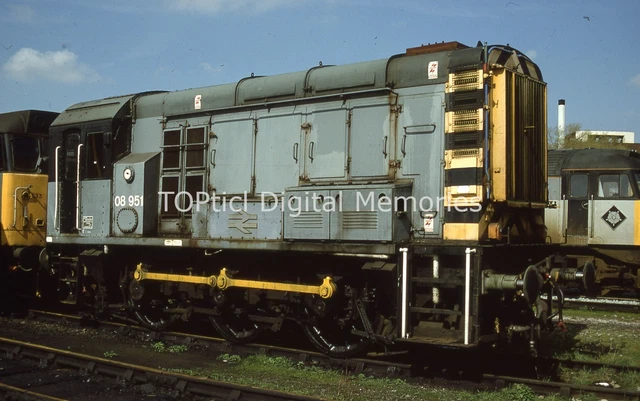 RAIL 35MM COLOUR Slide 08951 Class 08 Warrington 10/4/1993 #EL363 £4.99 ...