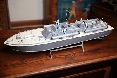 LINDBERG PT-109 MOTORIZED US NAVY TORPEDO BOAT MODEL KIT 1/32 SCALE ...