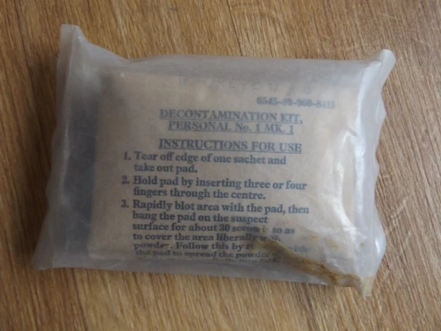 BRITISH MILITARY ISSUE Decontamination Kit Personel N01 MK1 £7.00 ...