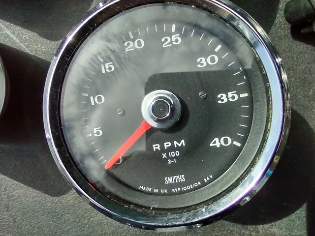 CLASSIC SMITHS REV COUNTER tachometer 0- 4000 RPM - RVP 1002/04 24V ...