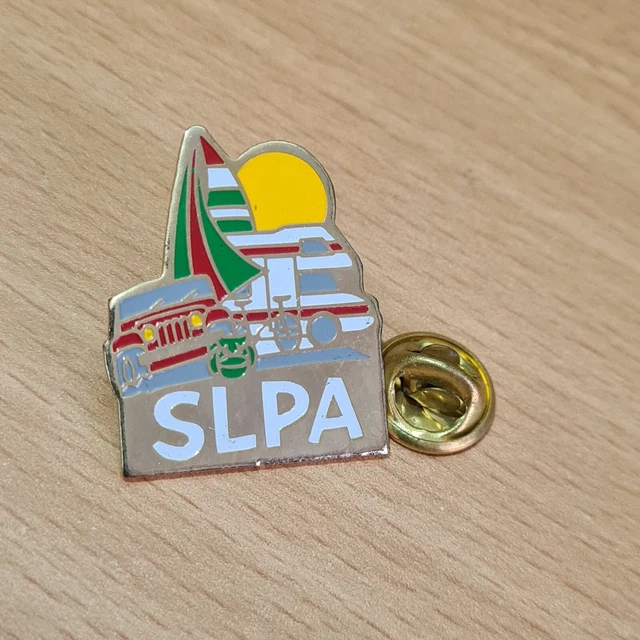 (E1) PINS PIN'S pin enamel vintage auto voiture utilitaire camping slpa ...