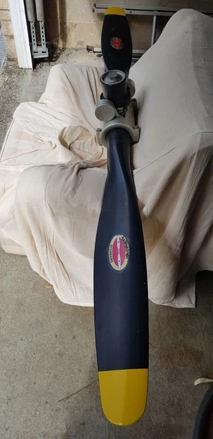HAMILTON STANDARD PROPELLER Type 2B20-229 with 6135A-15 Blades - ex ...