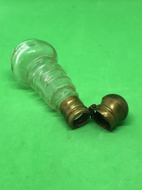 ANCIENNE MINIATURE DE Parfum Vide Verre Et Métal Hauteur : 8 cm Collection EUR 9,00 - PicClick FR