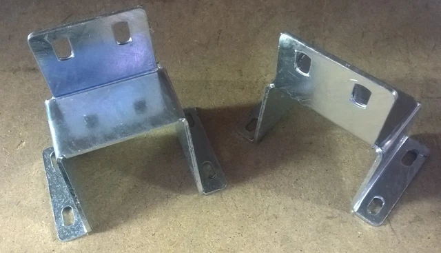 LAND ROVER DEFENDER 110/130 (2 Door) Galvanised Rear Body Mount ...