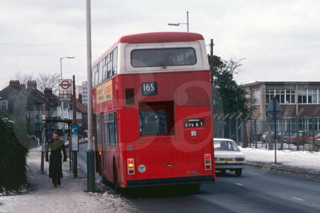 BUS PHOTO - London Transport T6 WYV6T Leyland Titan on 165 shock rear ...