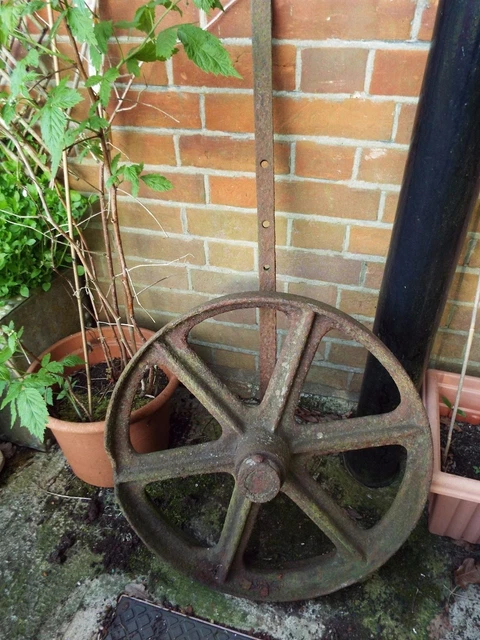 ANTIQUE FRENCH CAST Iron Wheel Garden Architectural Salvage Ornament ...