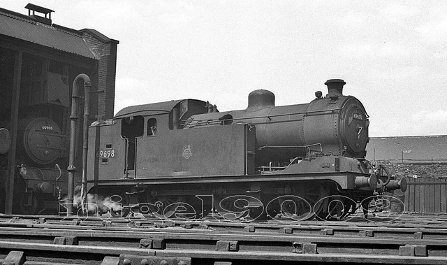 ORIGINAL MEDIUM 6CM x 4cm b&w Negative LNER N7 0-6-2T 69698 Kings Cross ...